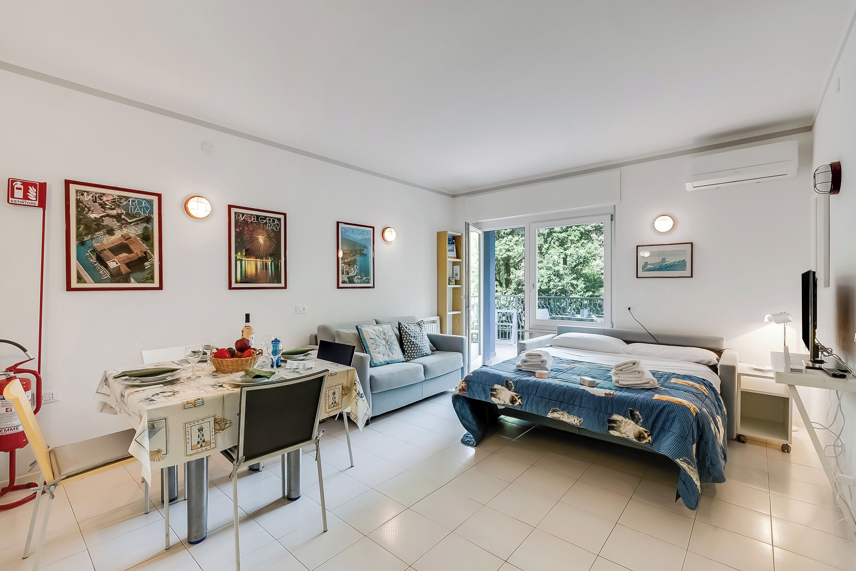 Apartamento Familiar, vários quartos, junto ao lago (Residenza Lago D'Argento) | 1 quarto, Wi-fi grátis, roupa de cama fornecida 