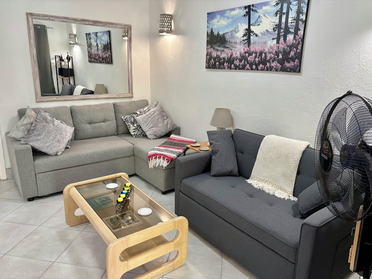 West Coast 1 Bedroom Apartment- Close To Beach (5) - Barbados