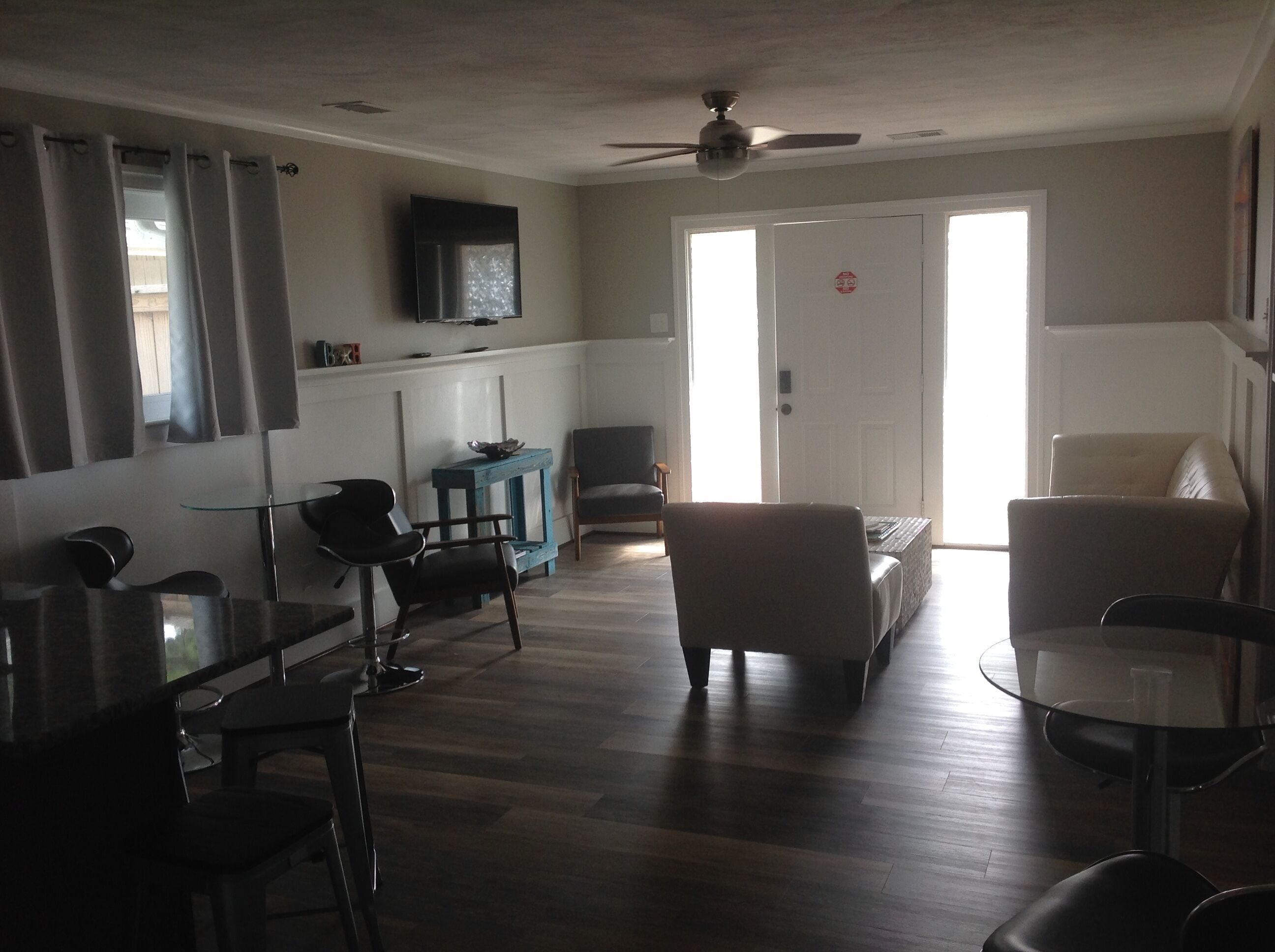 Salida Del Sol, North End Va Beach  A 3 Minute Walk To The Beach - Virginia Beach, VA