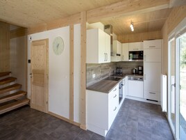 Chalé | Cozinha privada | Cadeirão de bebê