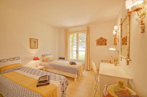 Casa | 3 quartos, roupa de cama