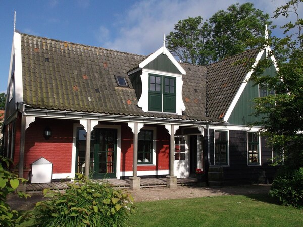 Nicely Decorated Villa With Garden Near Sea - Texel