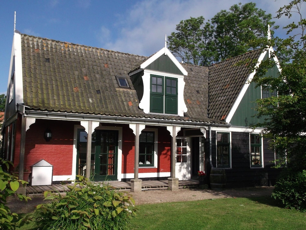 Nicely Decorated Villa With Garden Near Sea - Texel