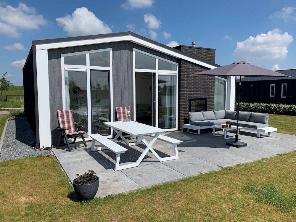 Modern Chalet With A Fireplace, Located In Zealand - Zeeland