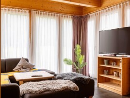 Chalé | 4 quartos, individualmente mobiliados, roupa de cama