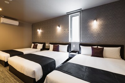 Grand Base Yakuin Odori