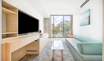 Suíte, vista para o lago | Vista do quarto