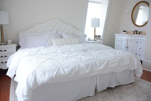 Quarto Duplo | Com decoração personalizada, com mobília individualizada, Wi-fi grátis 