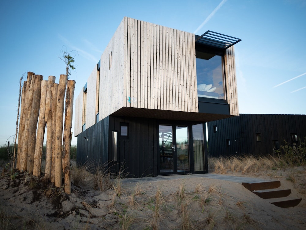Modern, Trendy Theme Denim Lodge, Near The Sea - Zandvoort