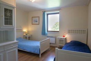 Casa de Campo | 2 quartos, com mobília individualizada, roupa de cama fornecida