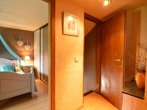 Casa de Campo | 1 quarto, com mobília individualizada, roupa de cama fornecida 