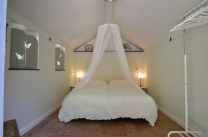 Casa | 3 quartos, com mobília individualizada, roupa de cama fornecida 