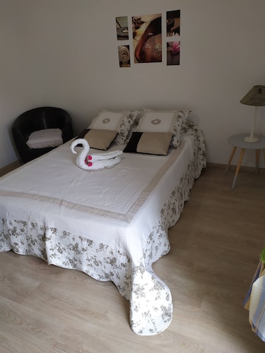 Disneyland Chessy Apple Garden - Disneyland Paris