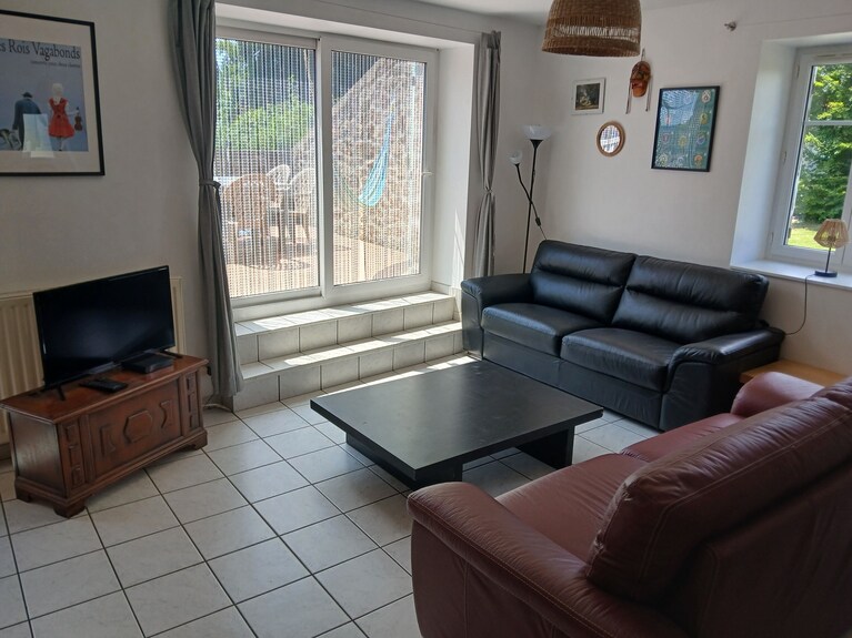 Cozy 8-person Gîte, Parc Naturel Du Pilat, Ideal For Families And Groups. - Auvergne