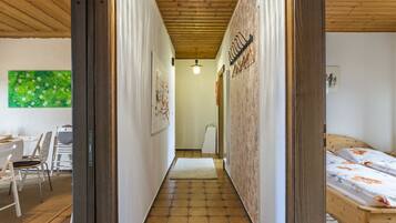 Apartamento | 2 quartos, com mobília individualizada, roupa de cama fornecida