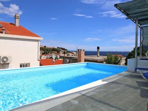 Casa | Piscina | Piscina interna, piscina externa