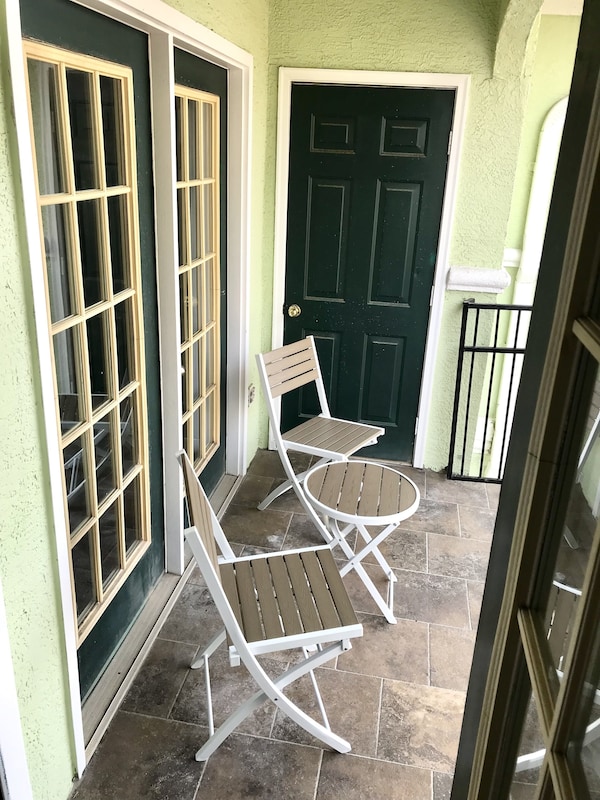 The Pineapple Villa A Beachy Home Away From Home - Gulfport, MS