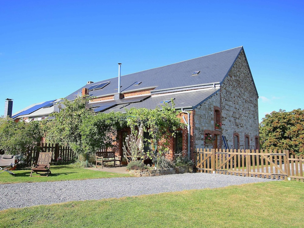 Former Farmhouse In Adorned Village - Wellin