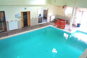 Casa | Piscina | Piscina interior, piscina exterior 