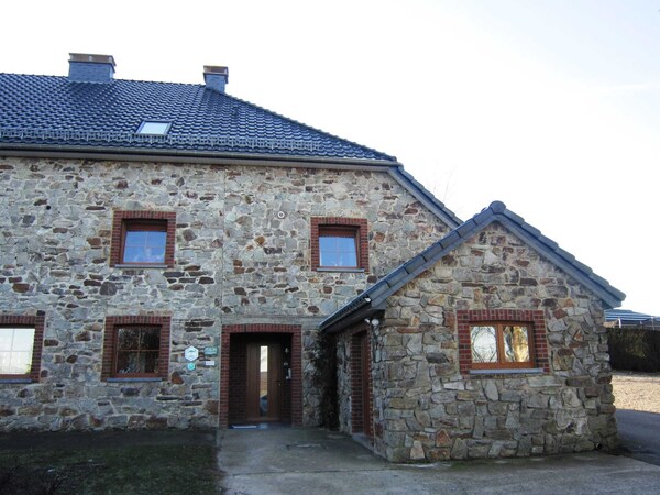 Combine City & Countryside In Well Kept House With Many Games, Next To A Farm - Malmedy
