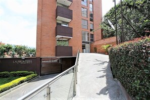 Fachada da propriedade