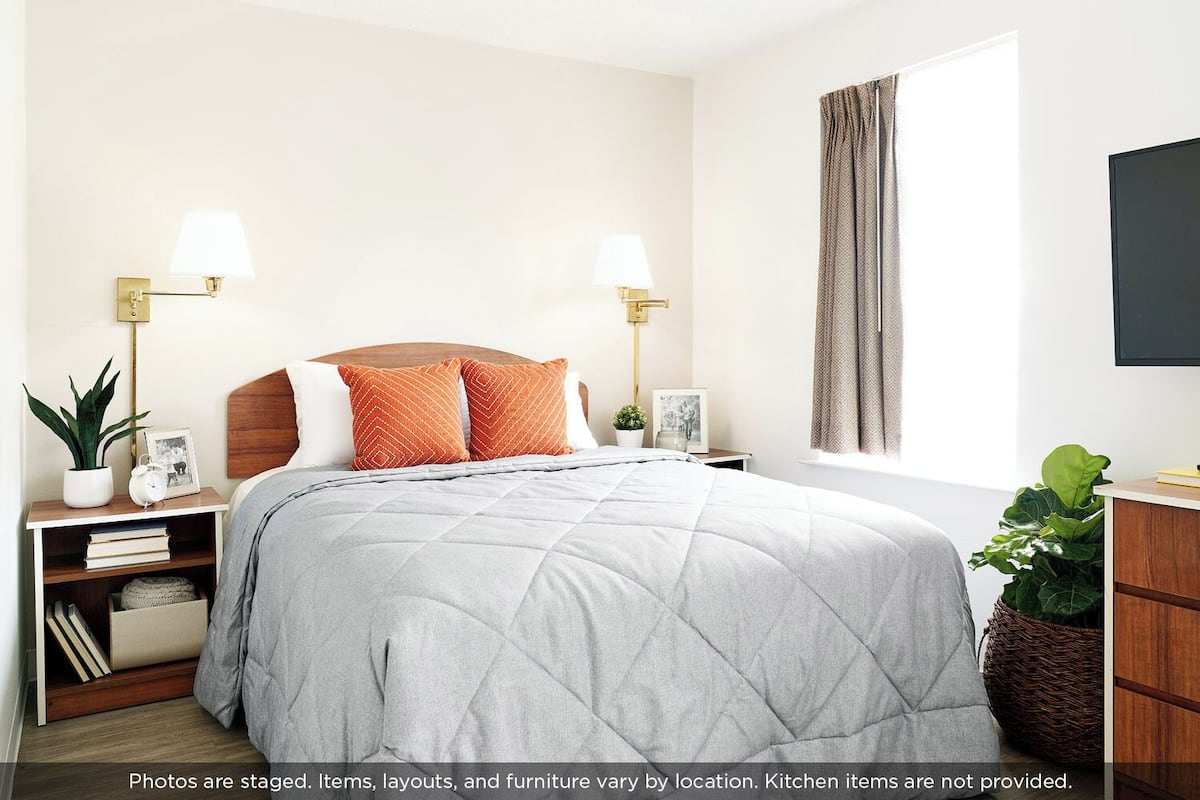 Quarto tradicional, 1 cama Queen | Roupa de cama