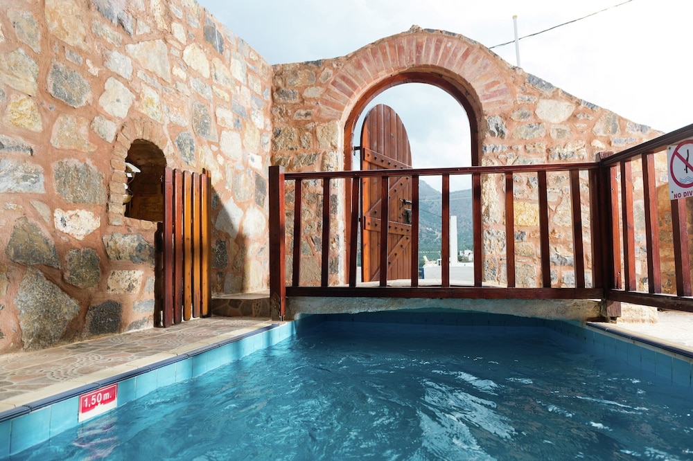 Traditional Apartment In Elounda - Elounda