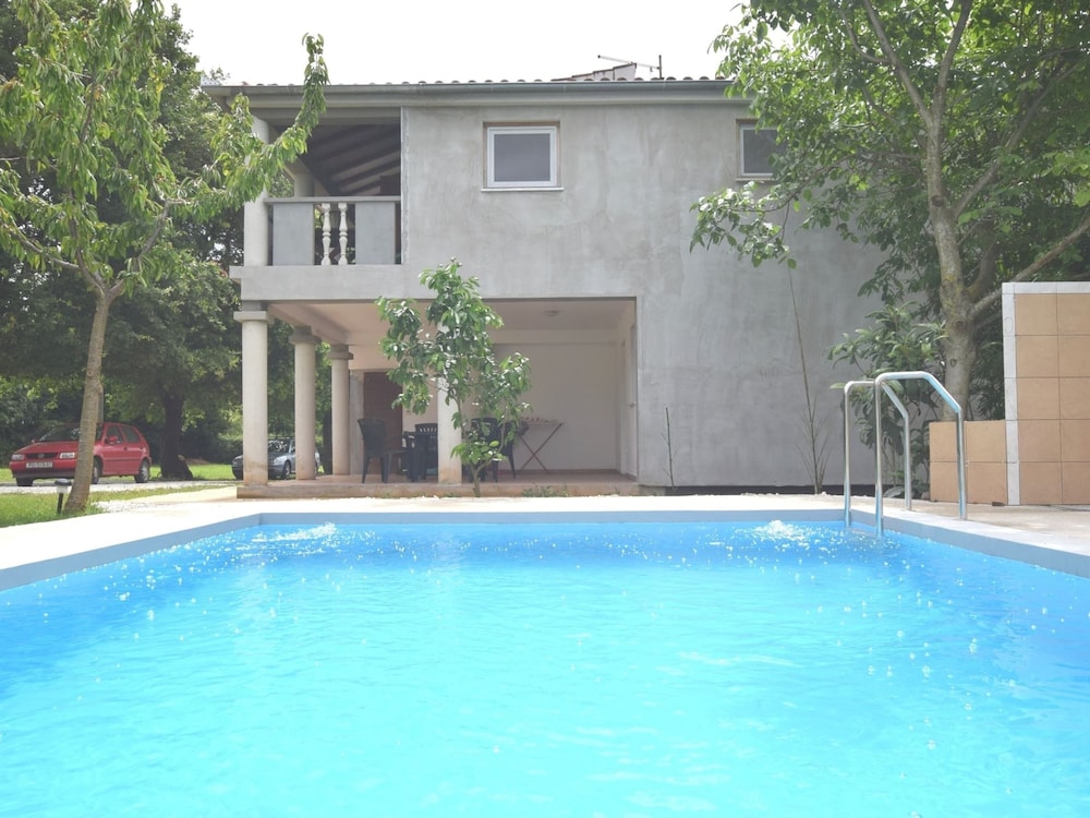 Modern Apartment In Banjole With Pool - Banjole