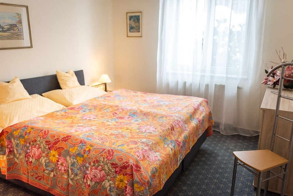Ferienwohnung Schloss Schönberg - Bad Brambach