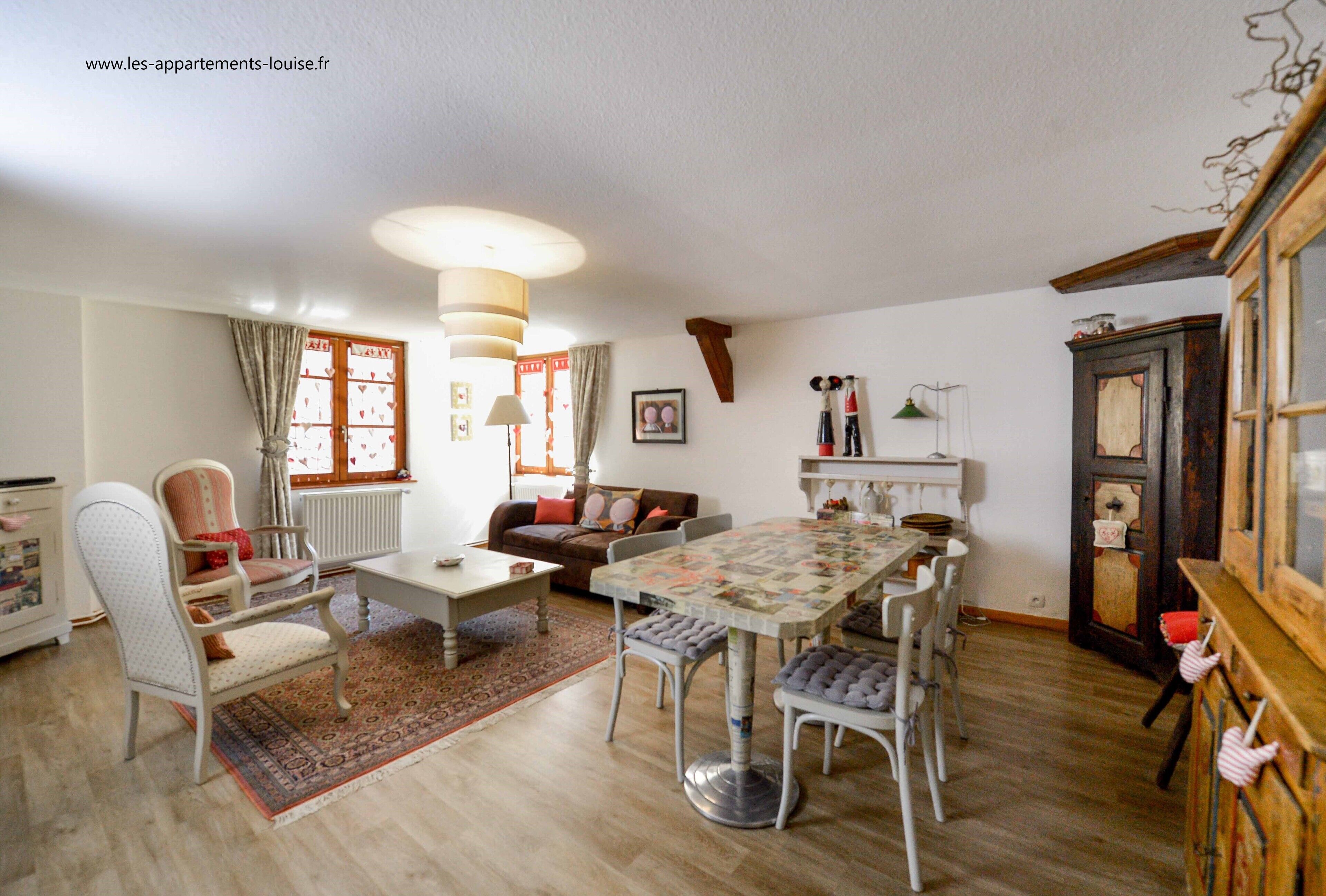 Quiet In The Historic Center Of Riquewihr - Riquewihr