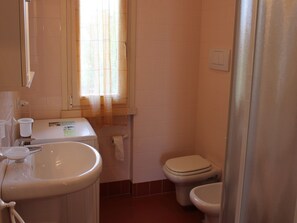 Casa | Casa de banho | Um polibã 