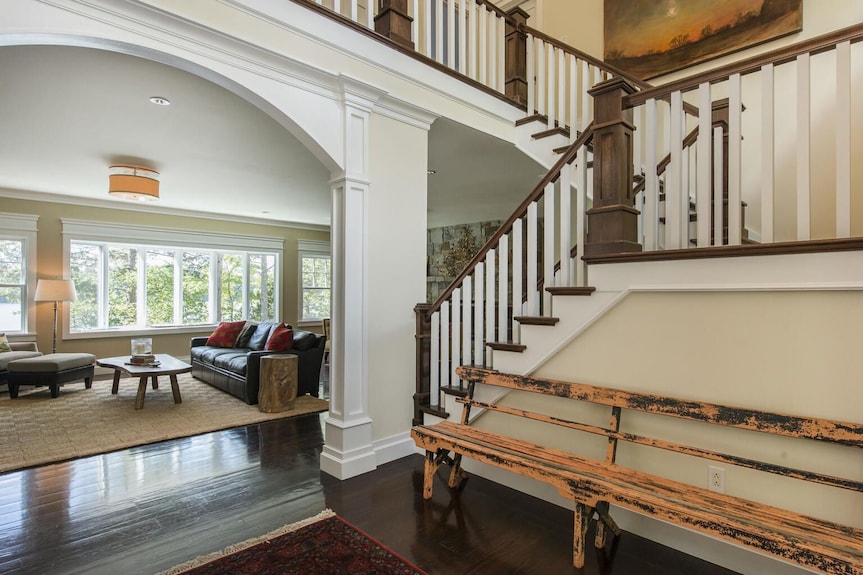 Luxury Family Home / Retreat Center On Great Pond - Waterville, ME