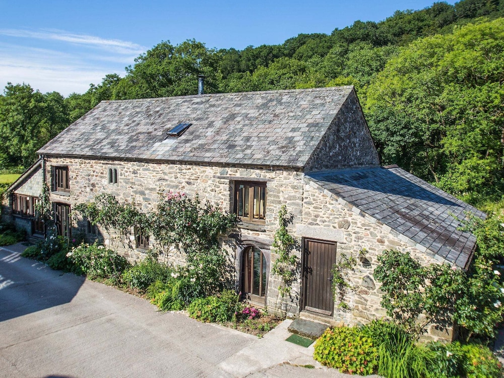 Lovely Cottage In Tavistock With Barbecue - London
