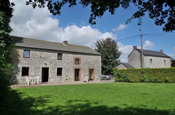 Holiday Home In Durbuy Near Ourthe River - Durbuy