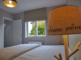 Casa | 4 quartos, com mobília individualizada 