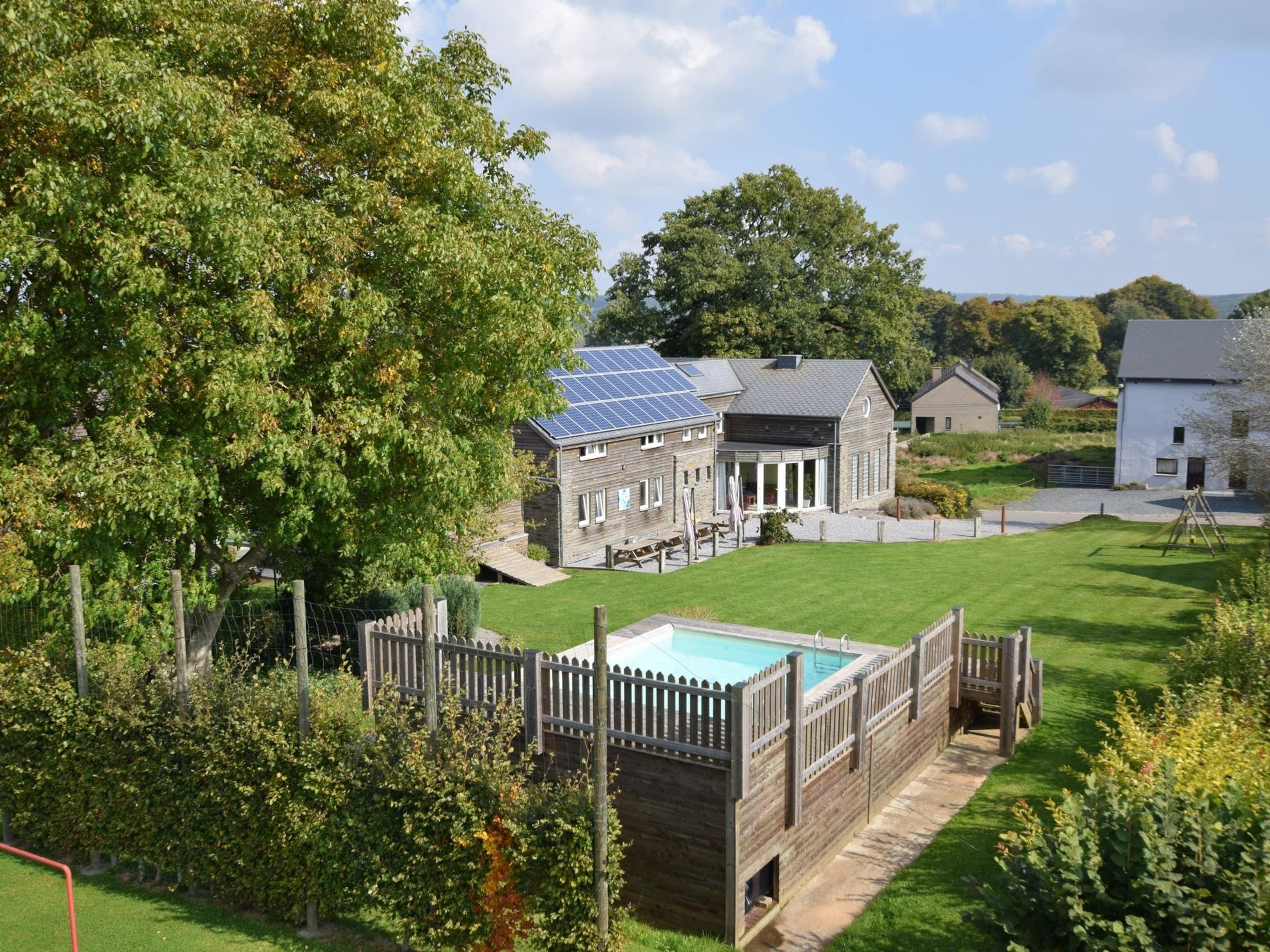 Casa | Piscina | Piscina interna, piscina externa