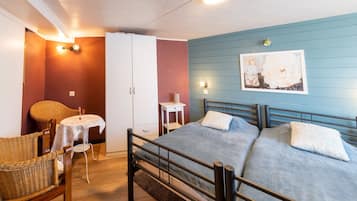 Casa de Campo | 2 quartos, com mobília individualizada, roupa de cama fornecida