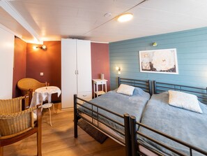 Casa de Campo | 2 quartos, com mobília individualizada, roupa de cama fornecida 