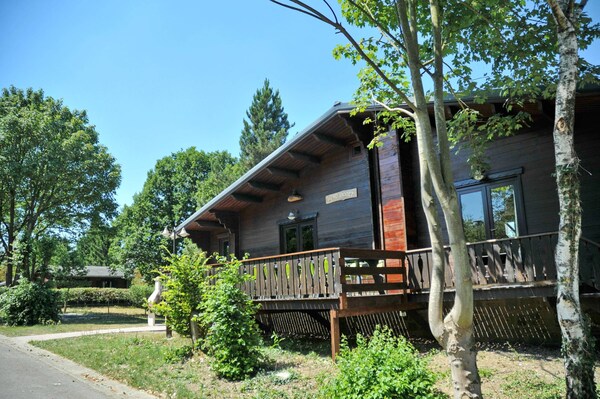 Inviting Holiday Home, Near Cave Of Lorette, Namur And Parc Naturel Rgional Des Ardennes - Houyet