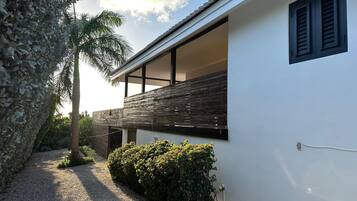 Villa | Exterior