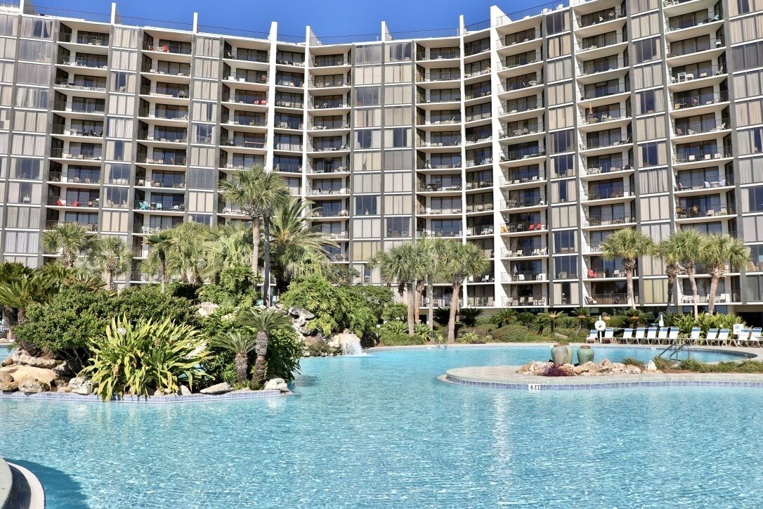 1 Bedroom 2 Bath Condo in the Windward Tower at the Edgewater ...