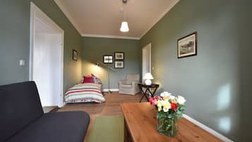 Apartamento | Sala de estar | Lareira