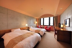 Quarto duplo standard | Wi-Fi de cortesia, roupa de cama