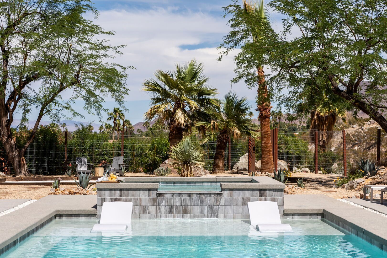 Desert Luxury Pools