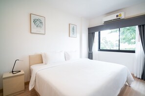 Quarto casal superior | Frigobar, cofres nos quartos, escrivaninha, quartos à prova de som