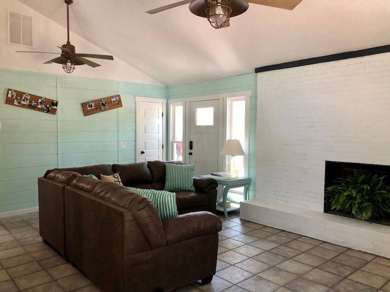 The Shoal Shack - Oak Island, Nc - Oak Island, NC