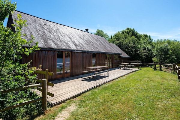 Quaint Holiday Home In Ferce - Loire-Atlantique