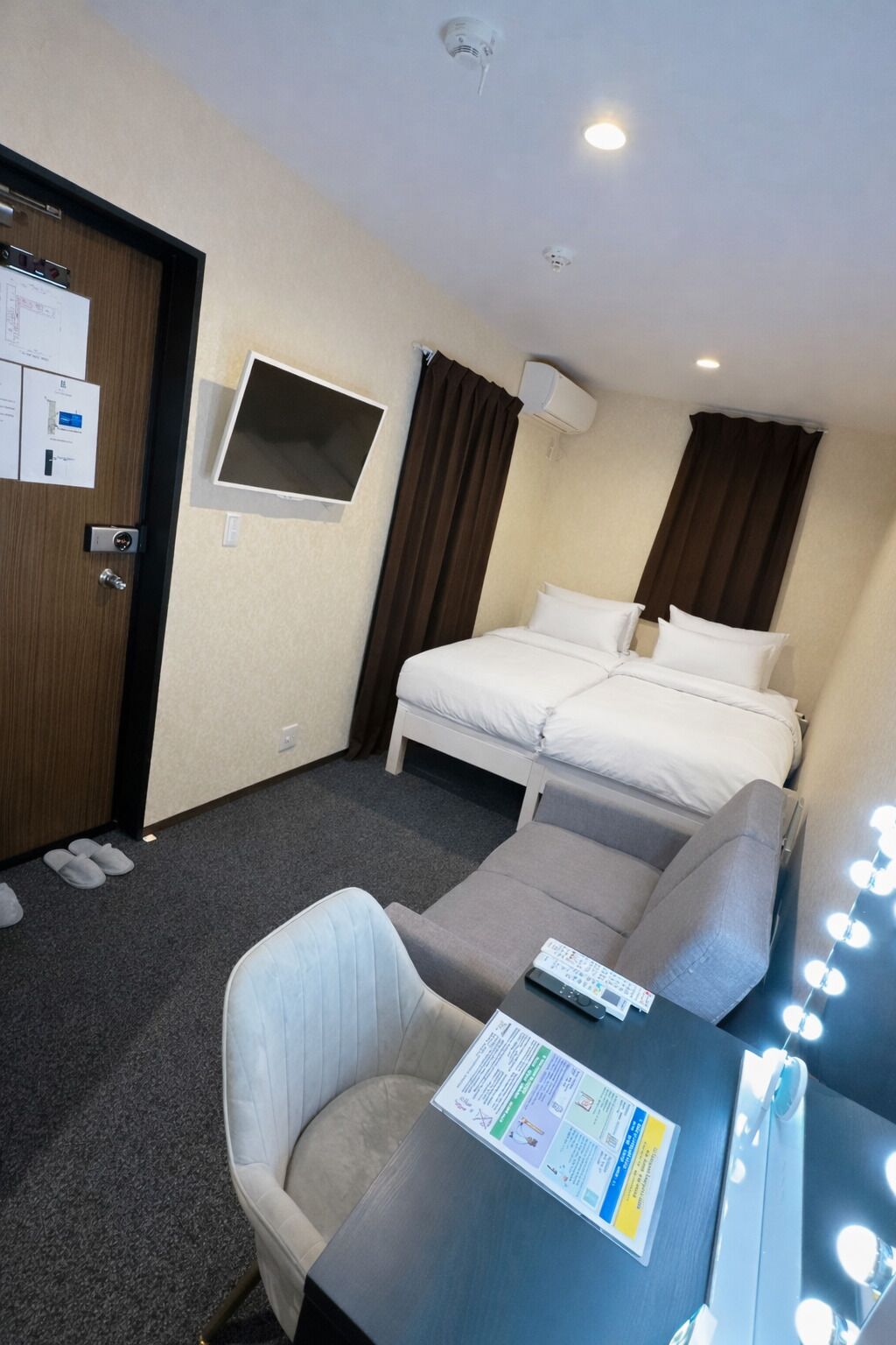 Quarto Duplo Standard (201)