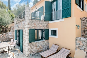 Villa | Exterior