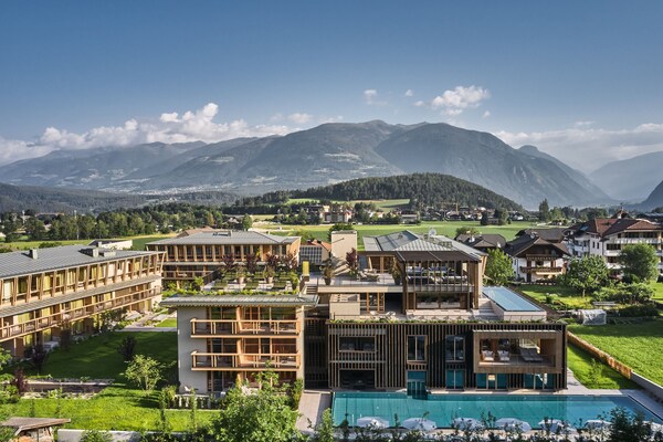 Falkensteiner Hotel Kronplatz - The Leading Hotels Of The World - Bruneck